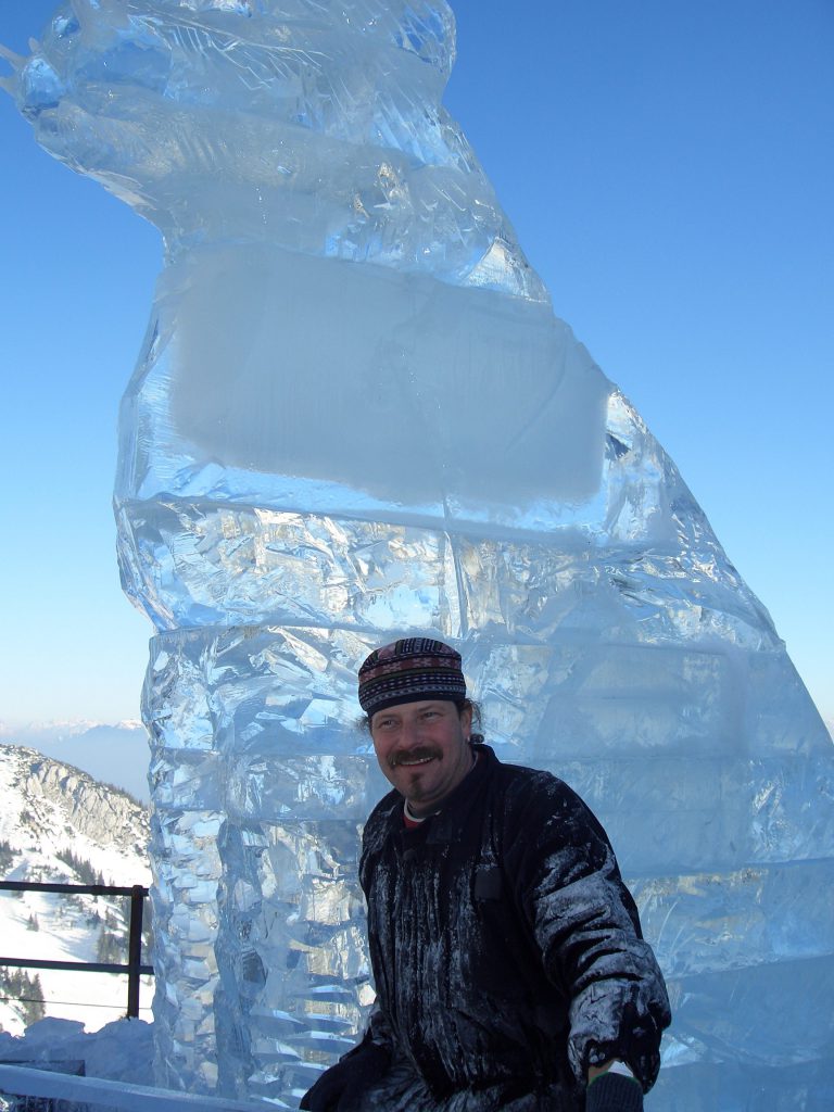 Fichtenmopedkünstler persönlich | Eiskunst Christian Staber